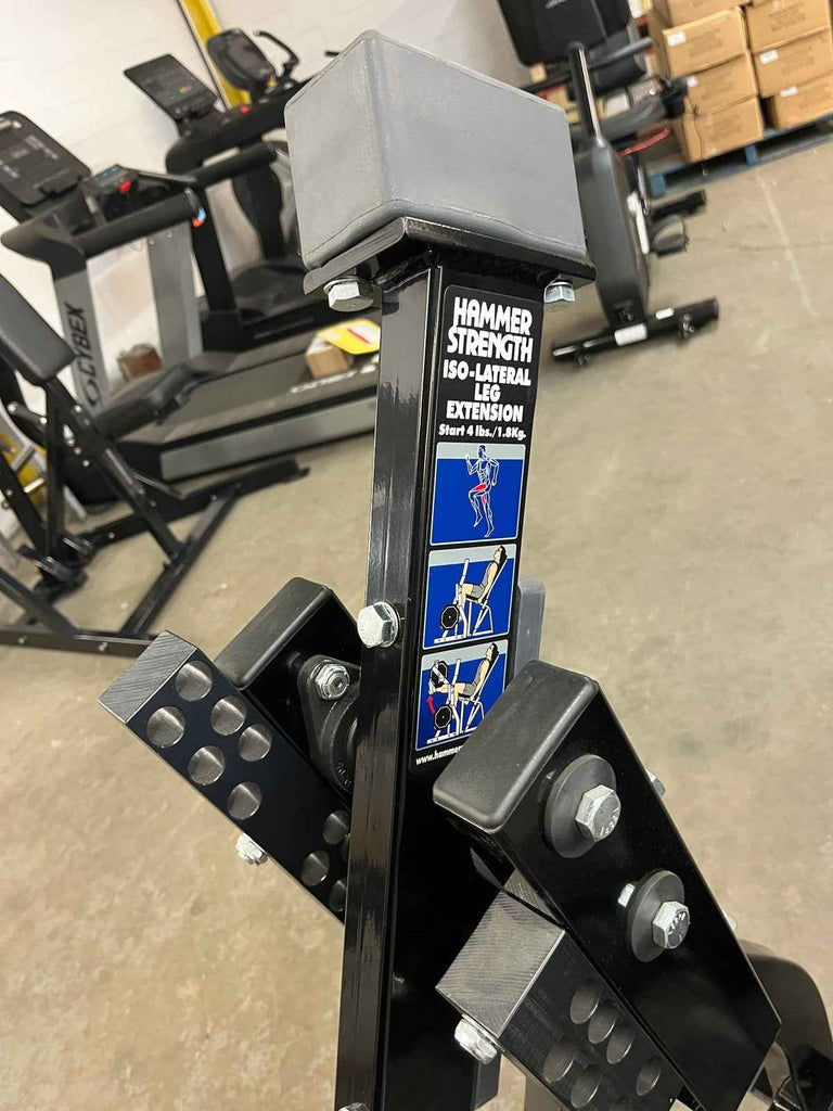 Hammer Strength Plate Loaded Iso-Lateral Leg Extension – True Iron Fitness